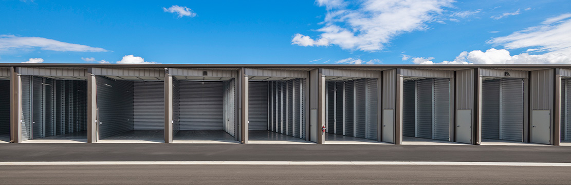 Premium Storage Units for Cars, Boats & RVs | Luxelocker